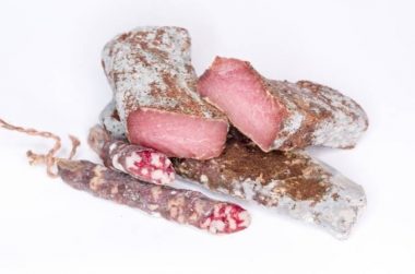 Can Beef Jerky Mold? (And Is It Safe to Eat Moldy Jerky?)