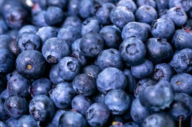 Do Blueberries Make You Poop and Cause Diarrhea? (Explained!)