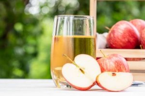 Does Apple Juice Make You Poop and Cause Diarrhea? (Explained!)