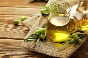 Does Olive Oil Make You Poop and Cause Diarrhea? (Explained!)
